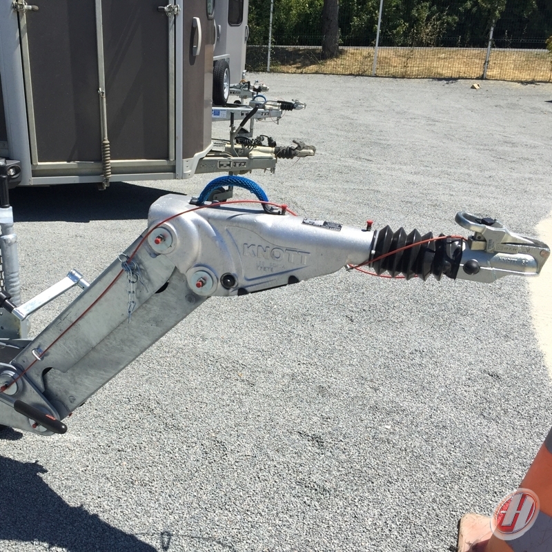 Porte-engin Ifor Williams GH126 Timon Réglable GH126TR I HLV Remorques