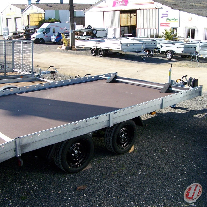 Remorques Porte-Voiture PTAC 750 à 3500 kg I HLV remorques